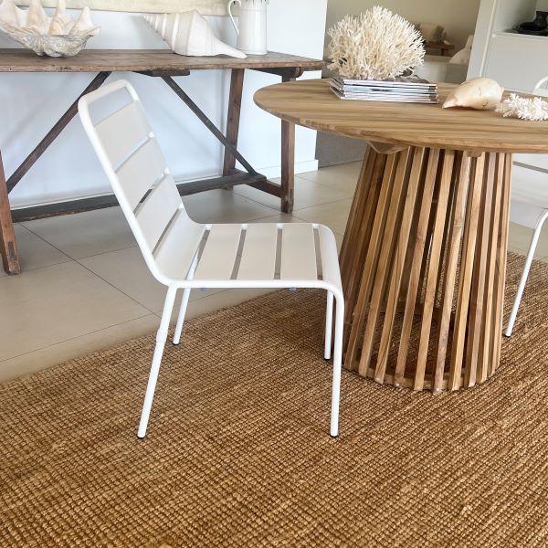 White Stack Outdoor/ Indoor Chair – Outdoors On Parade